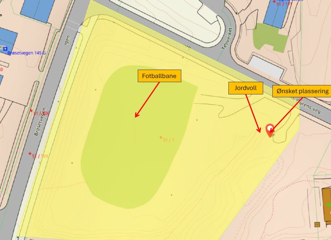 Sier nei til 24 meter høy mobilmast ved lekeområde på Brøset ...